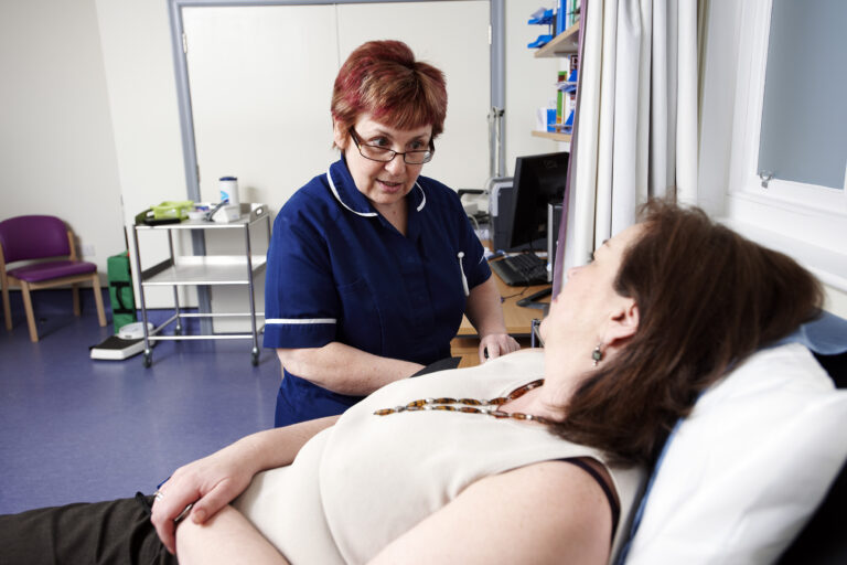 Cervical screening sample taker training guidance published - PHE Screening